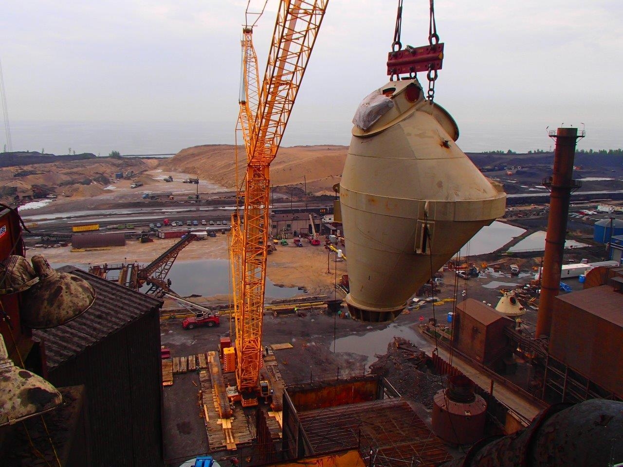 Steel Mill Lock Hopper Changeout | Terex-Demag Crane