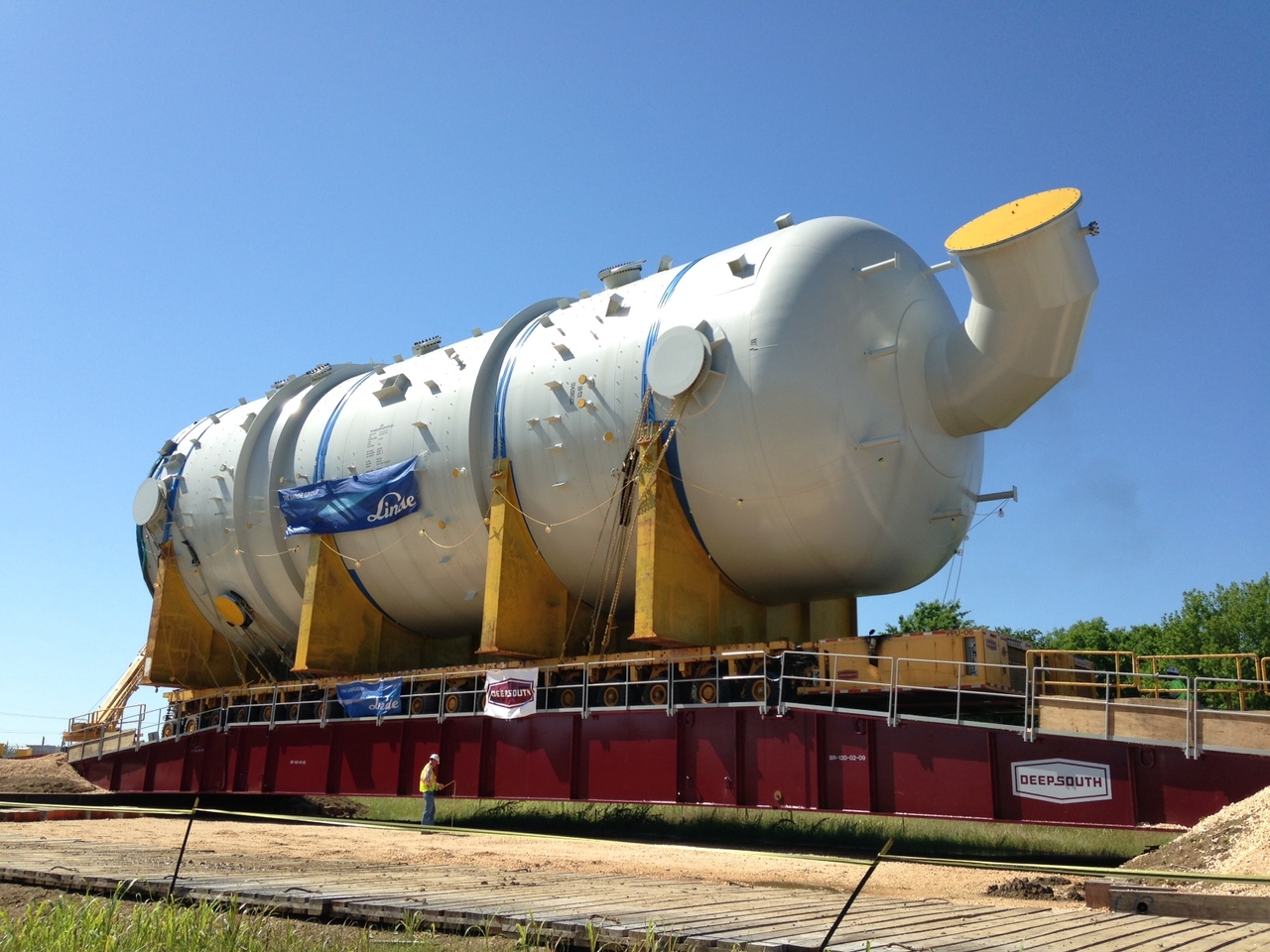 Quench Tower Haul Services | Transport Bolster Equipment