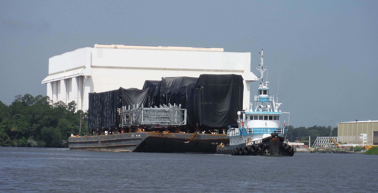 Double-wide SPMT Transport | Fabricator to Barge Transport